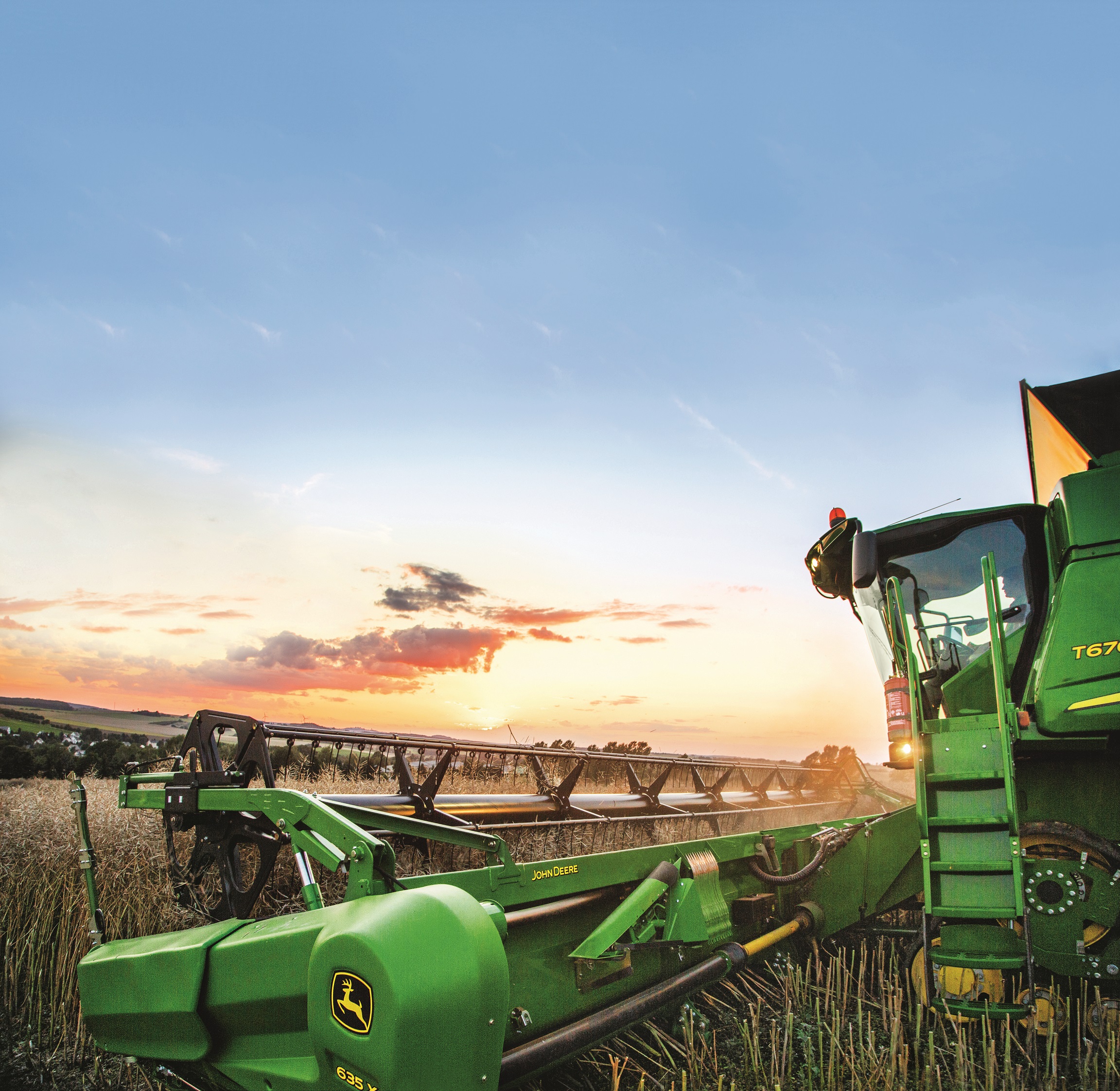 John Deere 700X sorozatú vágóasztalok - Kombájnok és adapterek - KITE Zrt.