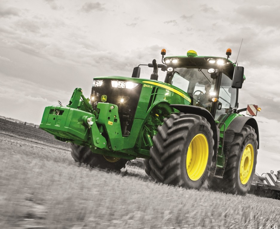 John Deere 8R és 8RT sorozatú traktorok - Rét, legelő - KITE Zrt.